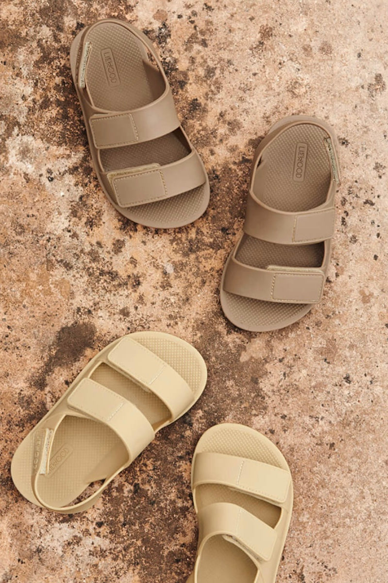 Joy Sandals – A Greener Wood